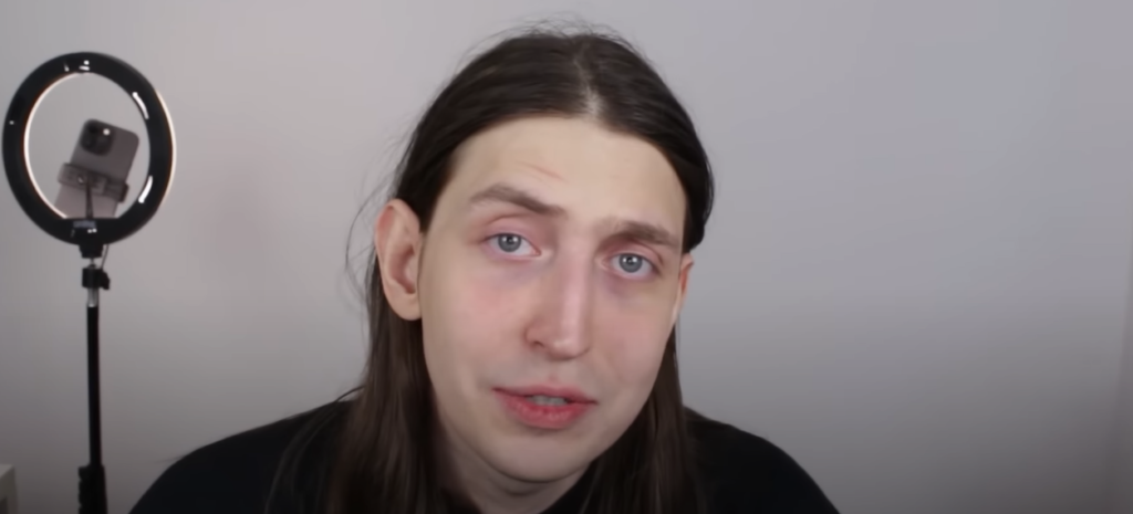 Youtuber Felca sofre exposed na web e é cancelado por internautas